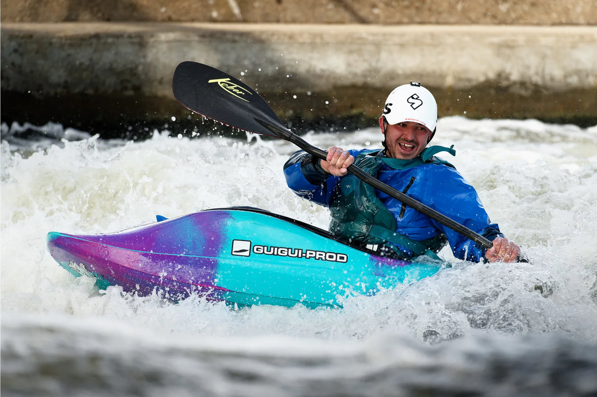 Pyranha Helectron Med. Whitewater Kayak – PaddleVa